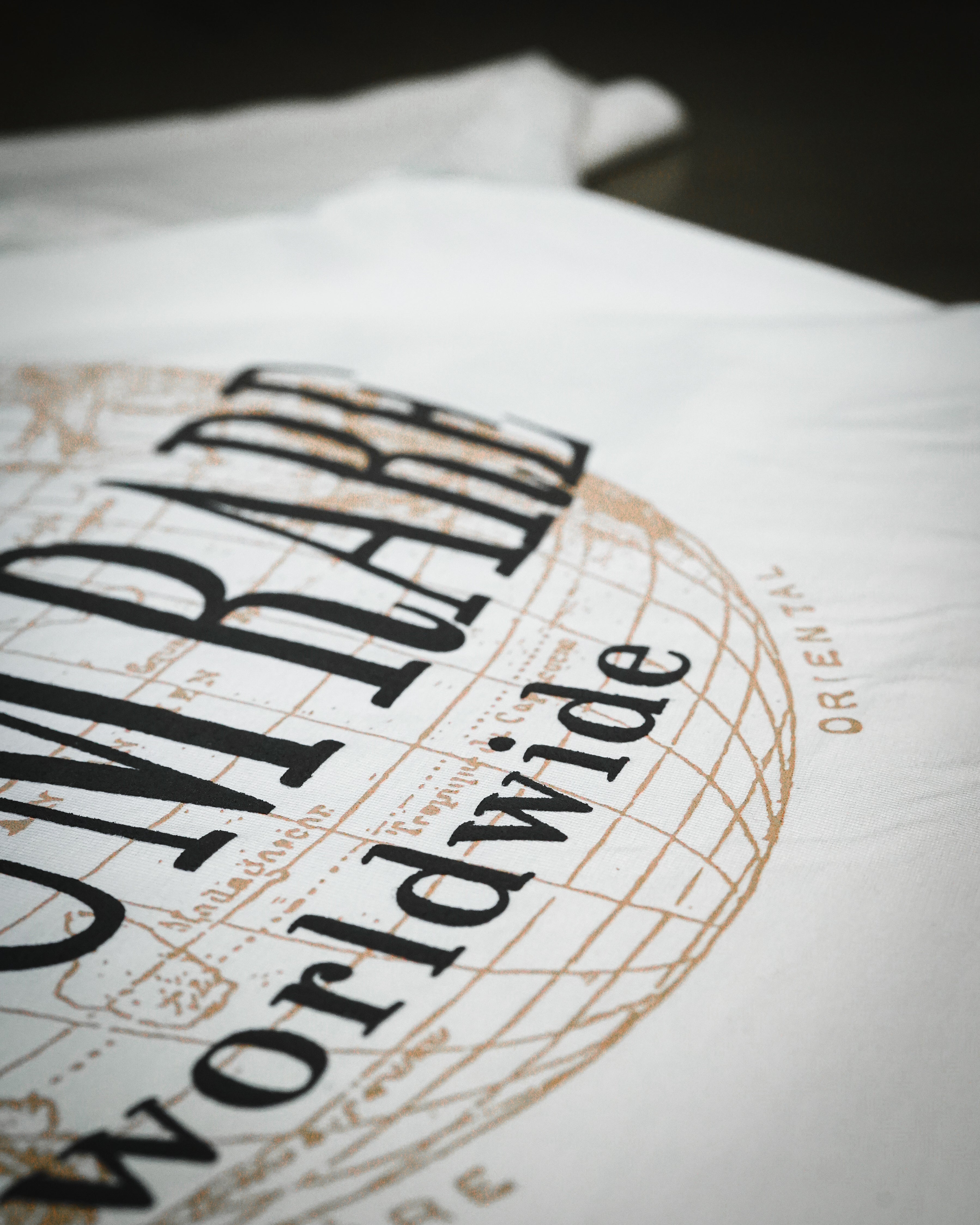 NEUHEITEN – MEDIUM RARE CLOTHING